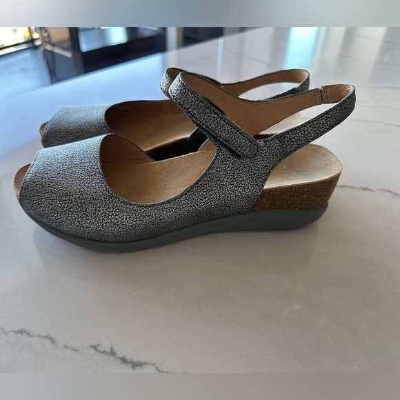 Dansko | Shoes | Dansko Marcy Slingback Leather Sandal In Pewter ...